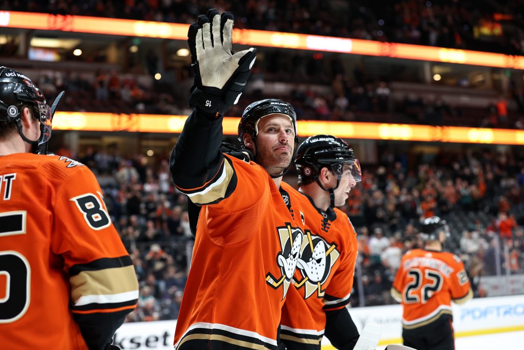 Ryan Getzlaf Net Worth - Wiki, Age, Weight and Height, Relationships ...