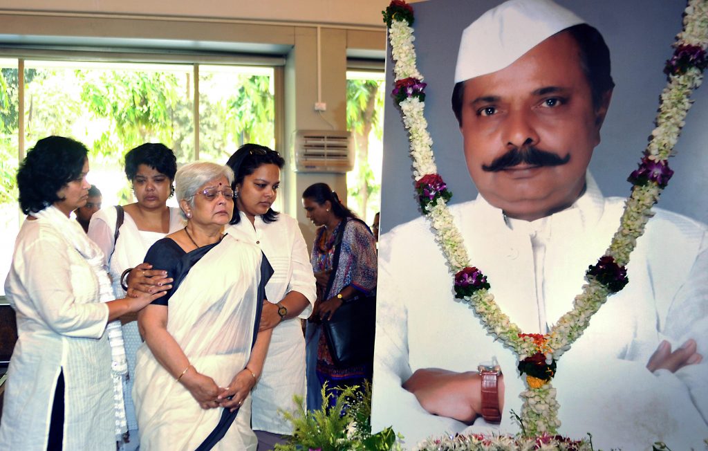 Sadashiv Amrapurkar Net Worth - Wiki, Age, Weight and Height ...