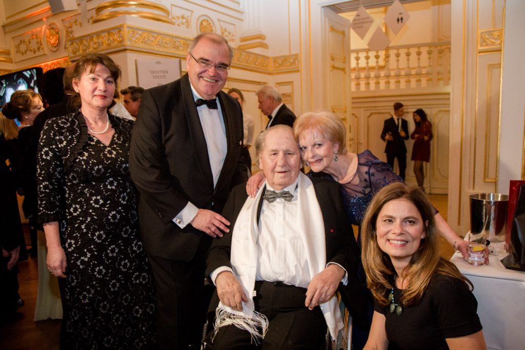 Sarah Wiener Net Worth - Wiki, Age, Weight and Height, Relationships ...