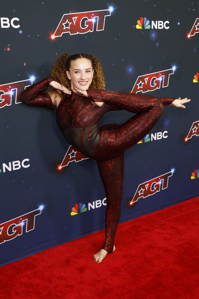 Sofie Dossi Net Worth - Wiki, Age, Weight and Height, Relationships ...