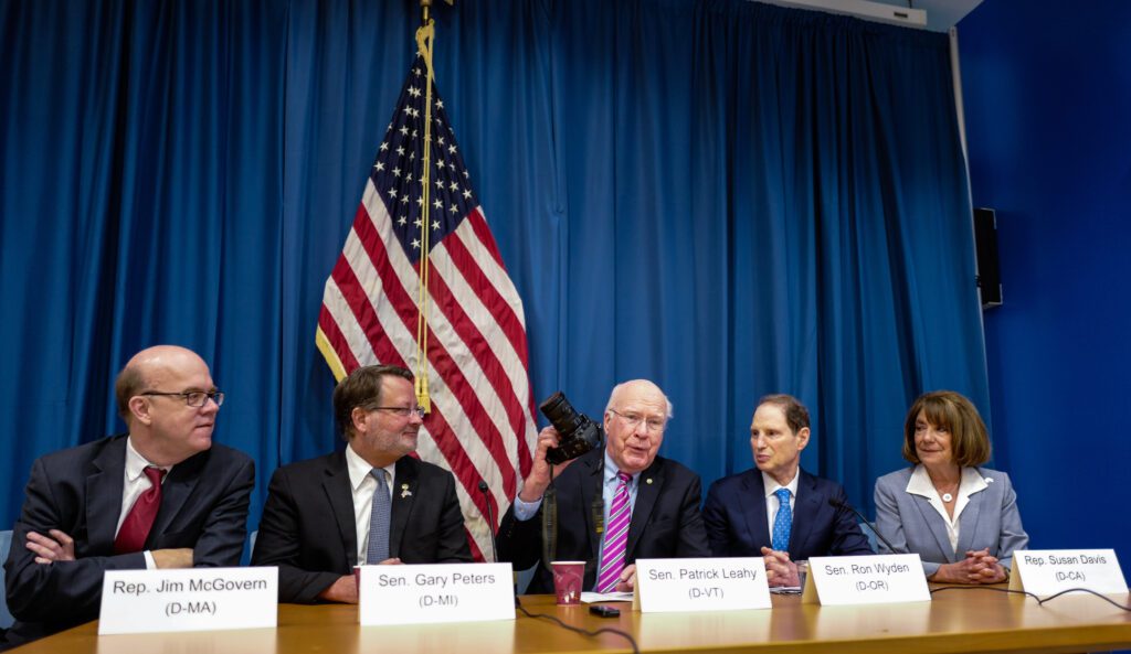 Susan Davis Net Worth in 2023 - Wiki, Age, Weight and Height ...