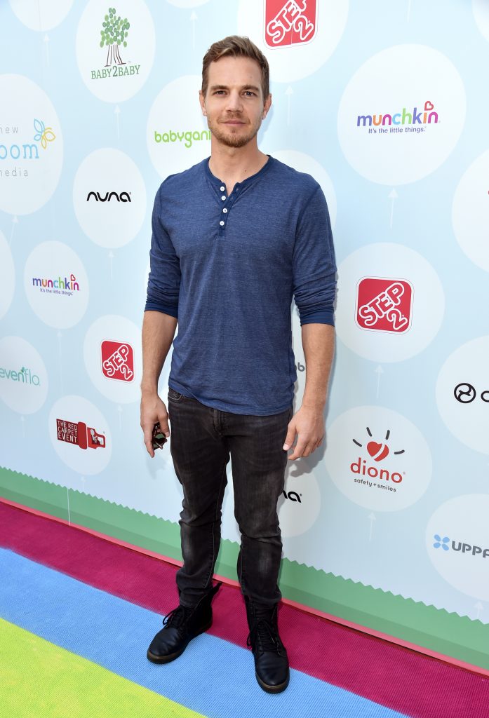 Taylor Handley Net Worth - Wiki, Age, Weight and Height, Relationships ...