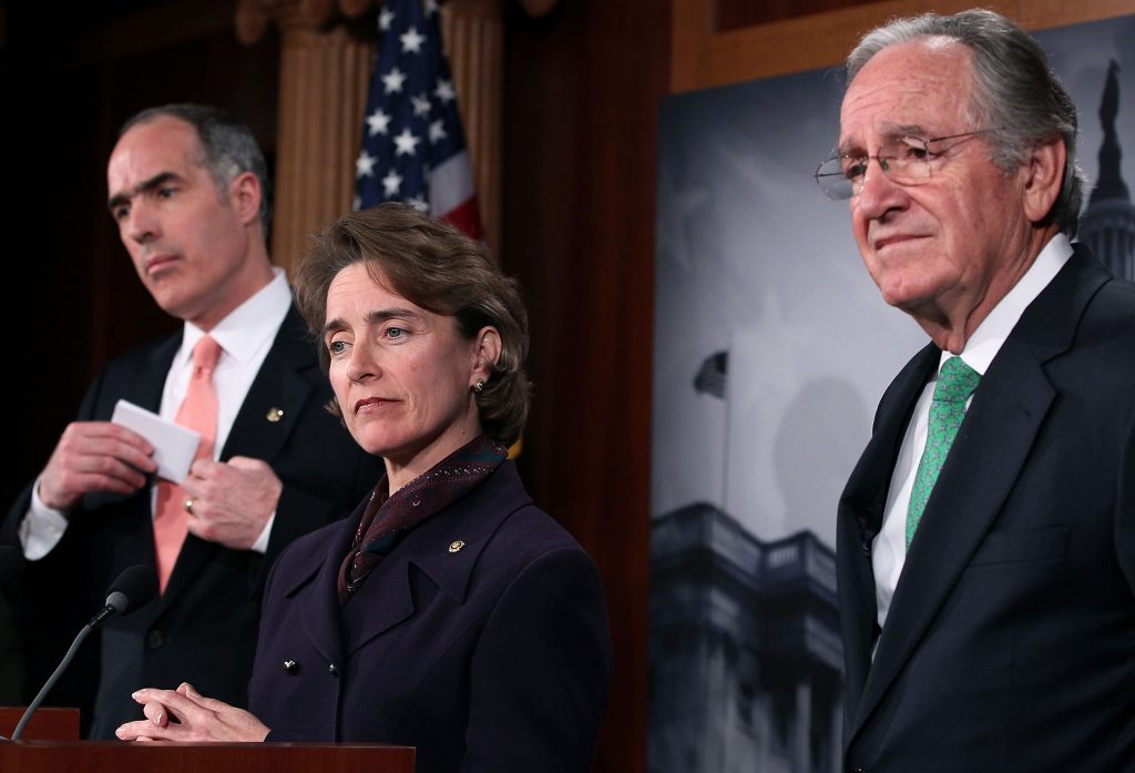 Tom Harkin Net Worth - Wiki, Age, Weight and Height, Relationships ...