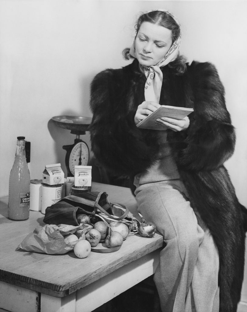 Victoria Duffy Net Worth - Wiki, Age, Weight and Height, Relationships ...