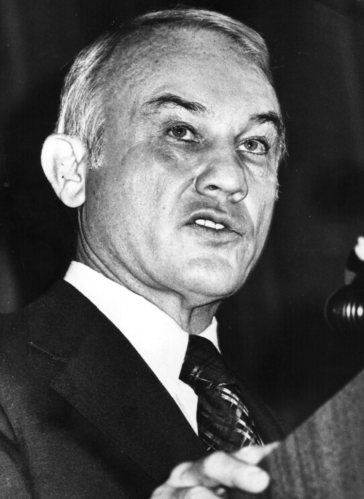 William E. Miller Net Worth - Wiki, Age, Weight and Height ...