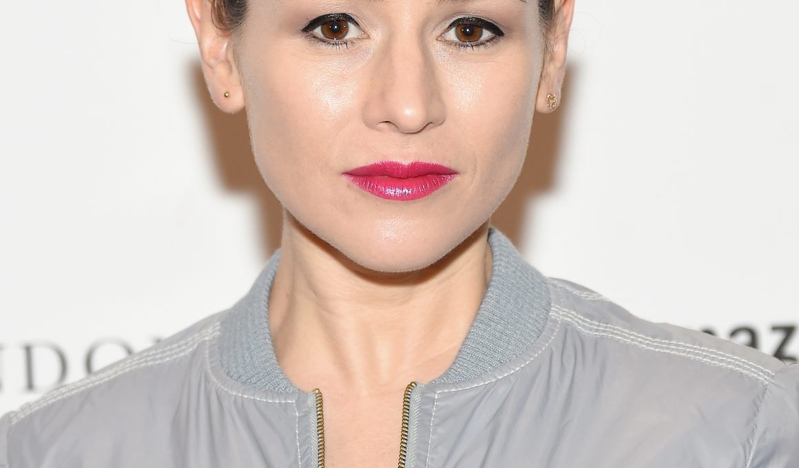 Yael Stone Net Worth in 2023 - Wiki, Age, Weight and Height ...