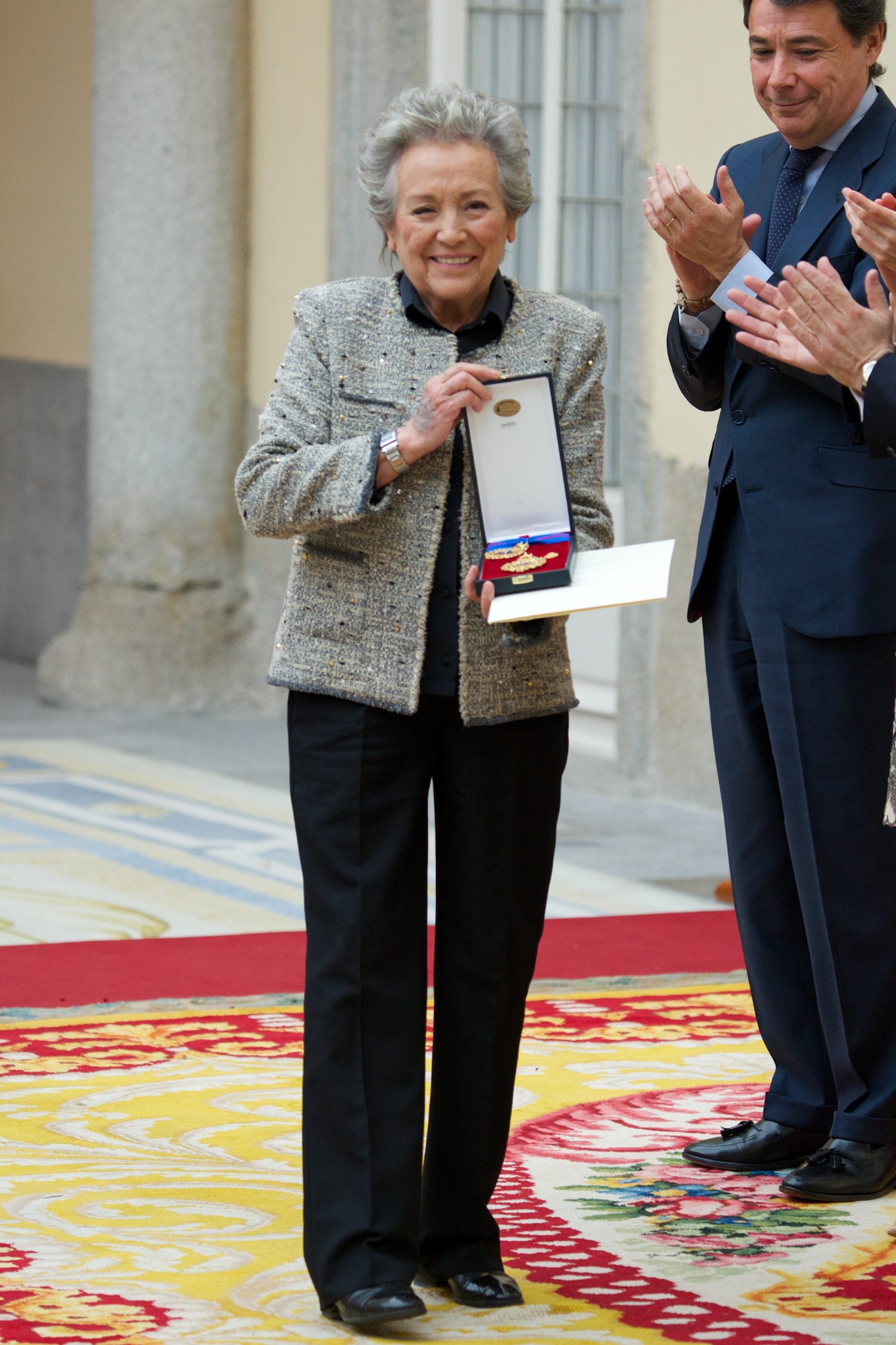 Amparo Baró Net Worth in 2023 - Wiki, Age, Weight and Height ...