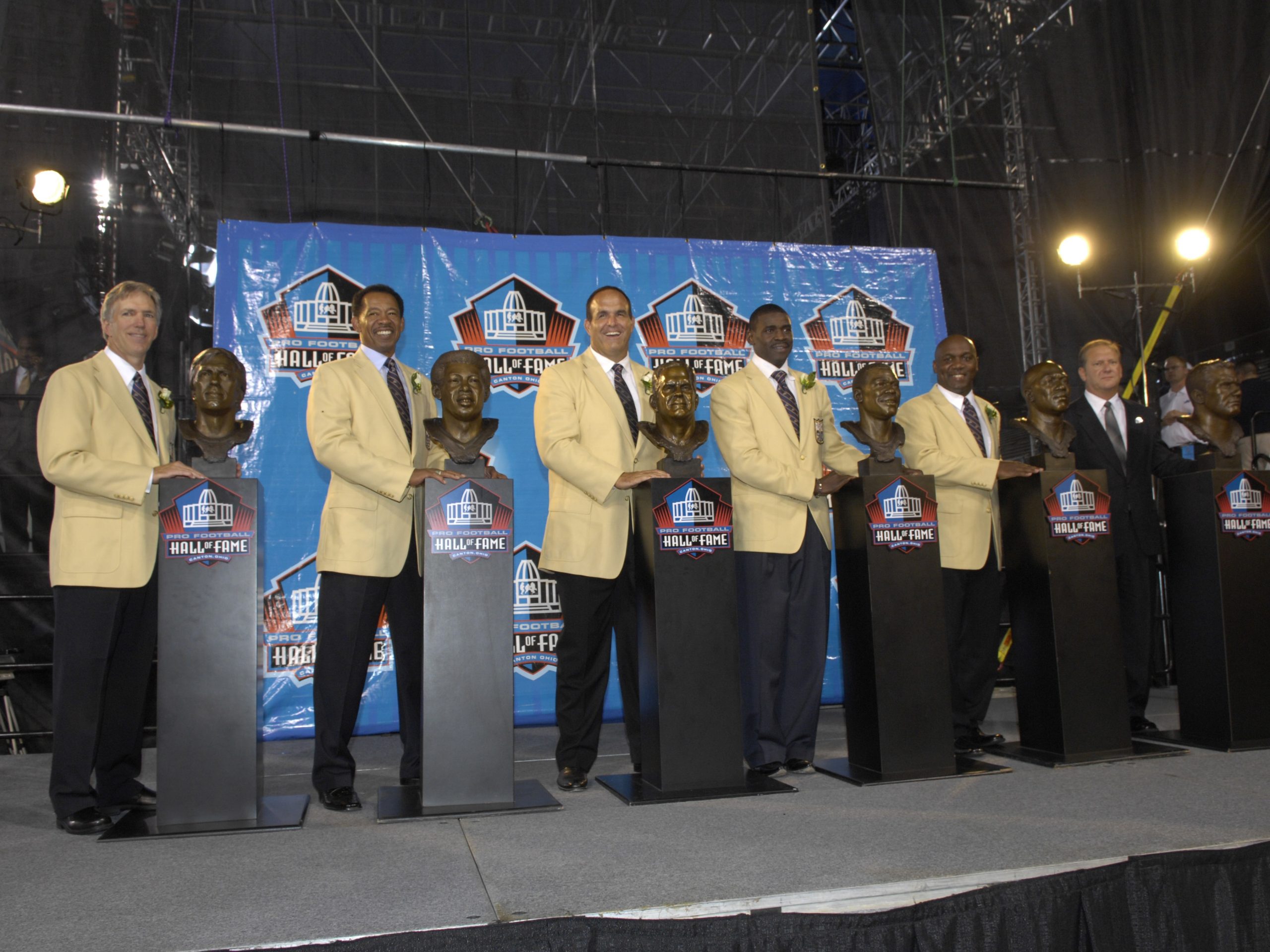 Charlie Sanders Net Worth in 2023 - Wiki, Age, Weight and Height ...