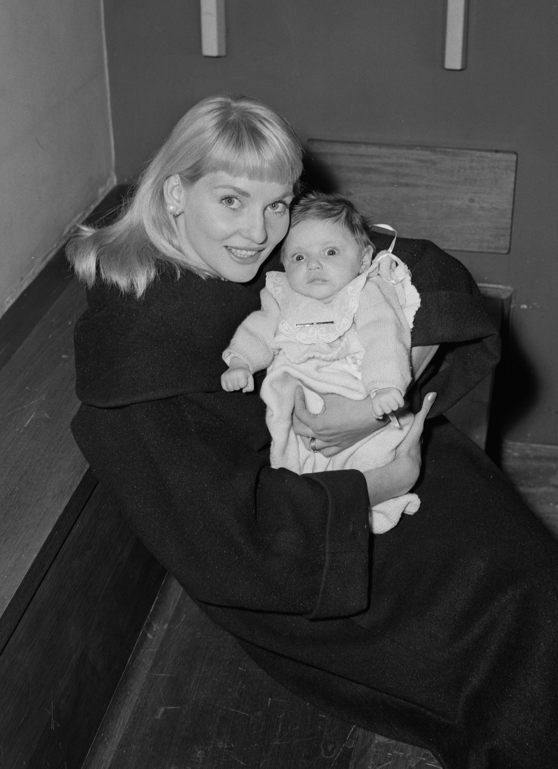 Diane Cilento Net Worth in 2023 - Wiki, Age, Weight and Height ...