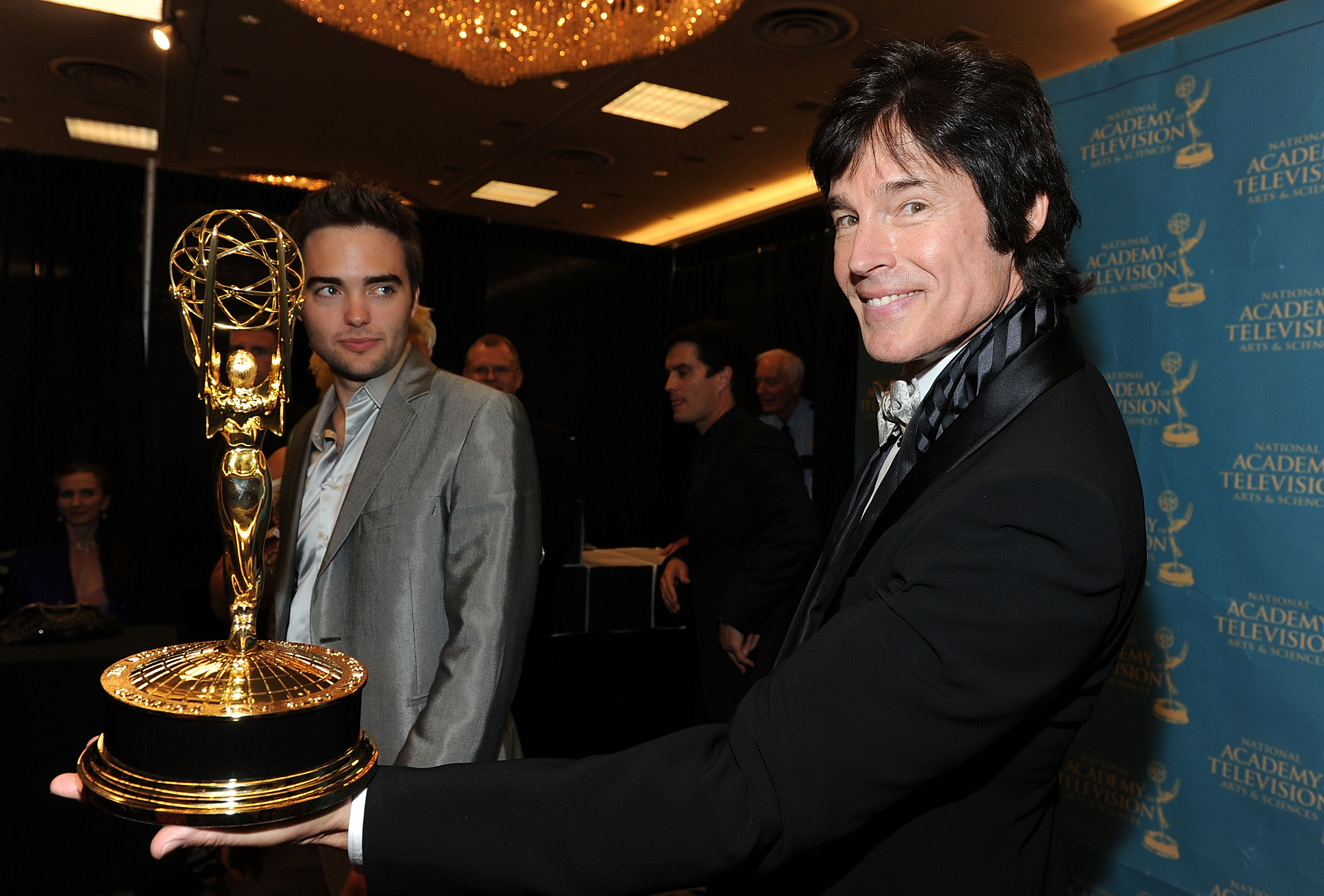 Drew Tyler Bell Net Worth in 2023 - Wiki, Age, Weight and Height, Relationships, Family, and ...