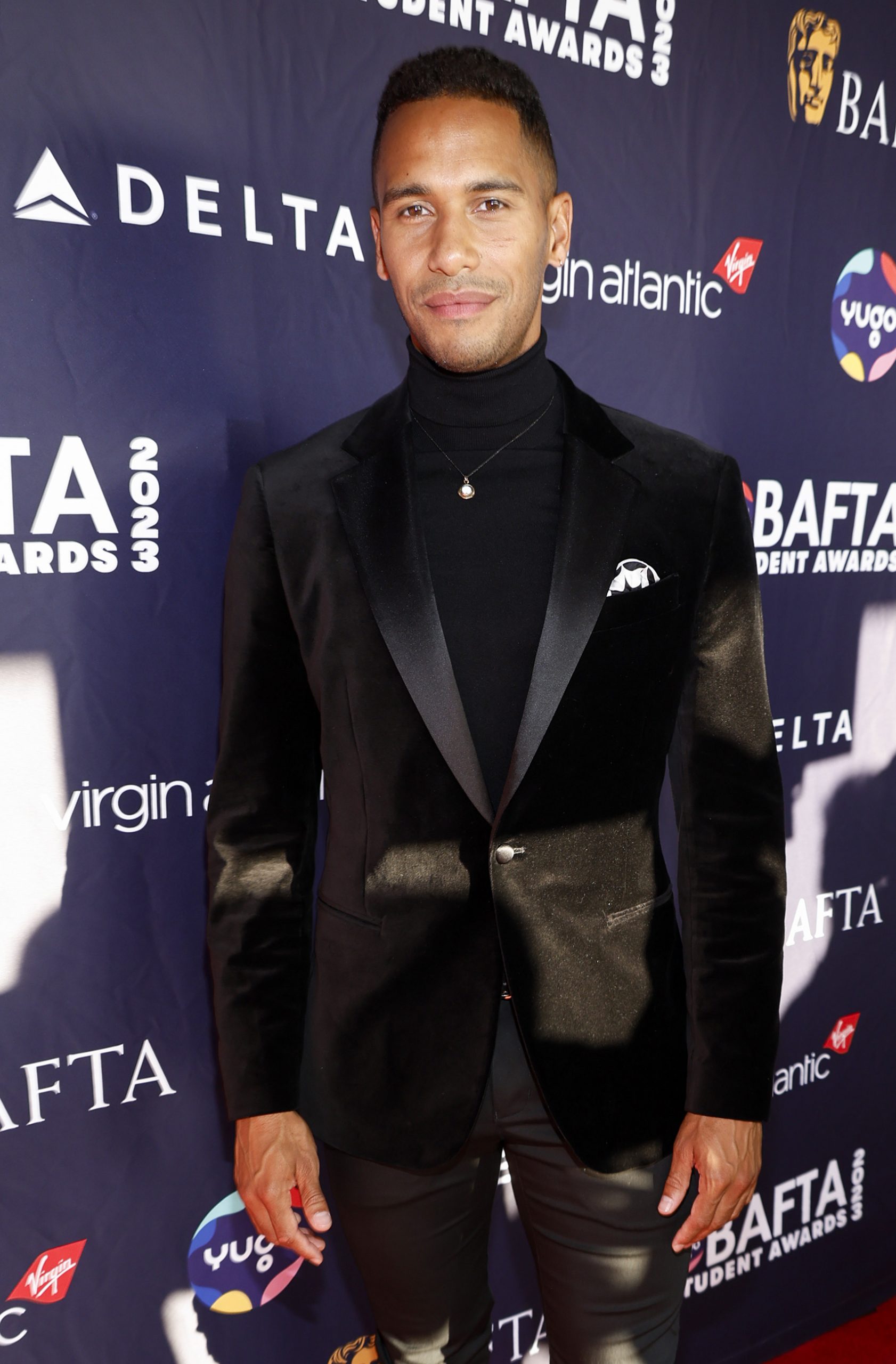 Elliot Knight Net Worth in 2023 - Wiki, Age, Weight and Height, Relationships, Family, and More ...