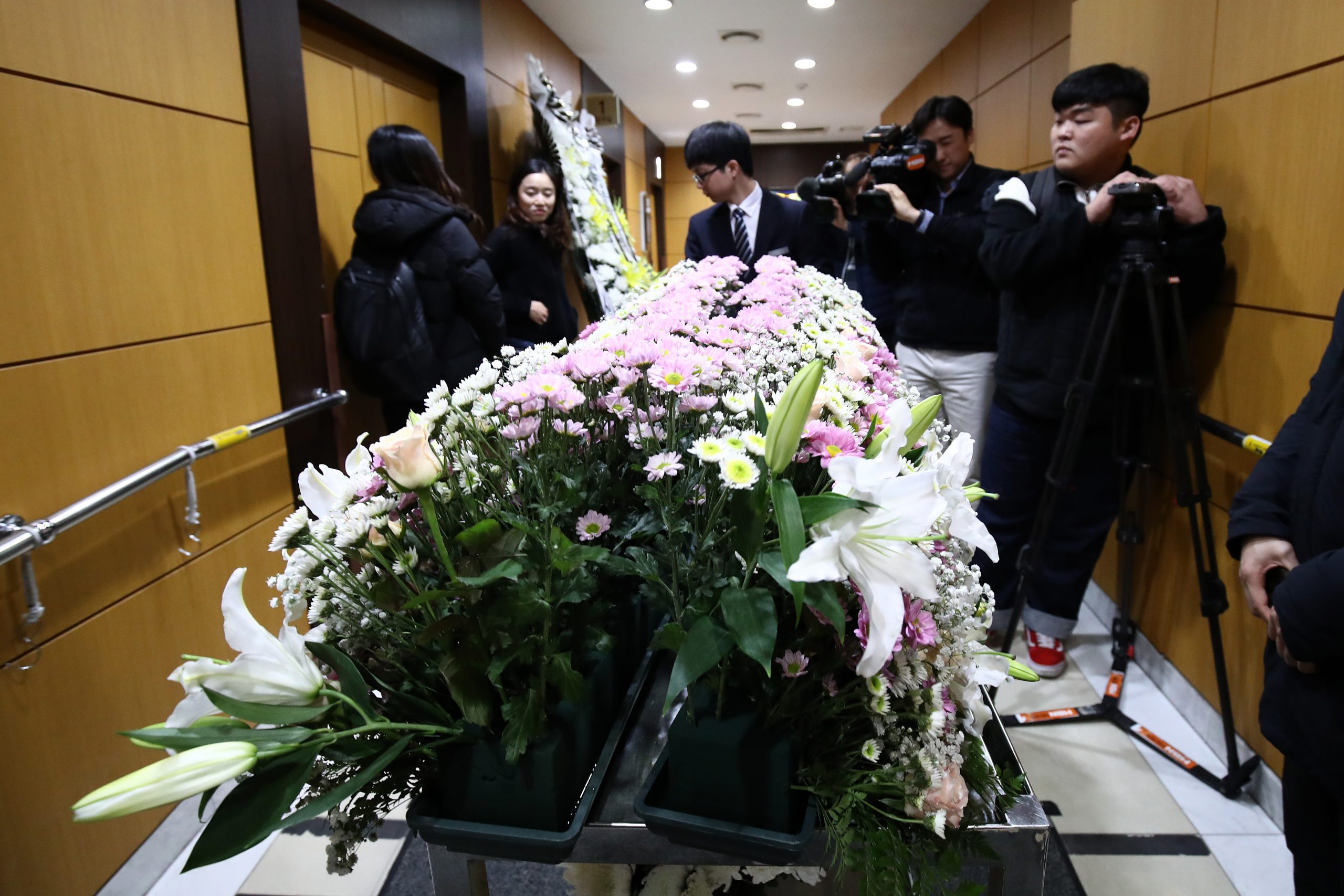 Goo Ha-ra Net Worth in 2023 - Wiki, Age, Weight and Height ...