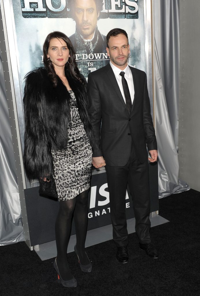 Michele Hicks Net Worth - Wiki, Age, Weight and Height, Relationships ...